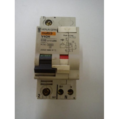 Merlin Gerin Multi 9 V40H 32a 30ma RCBO